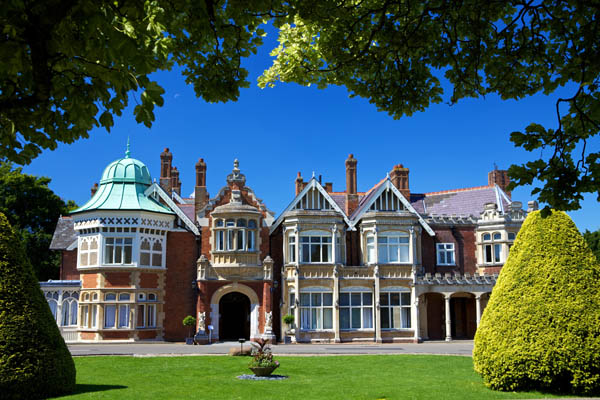 Bletchley Park Codebreakers Tour from London | British Tours